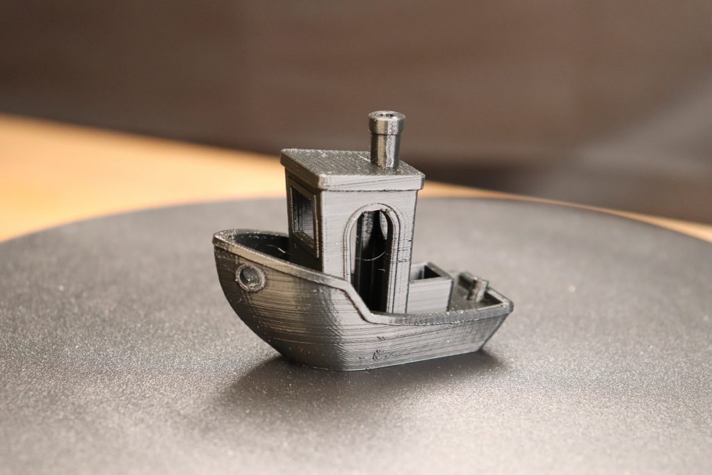 pic-black-benchy - Neo7CNC.com